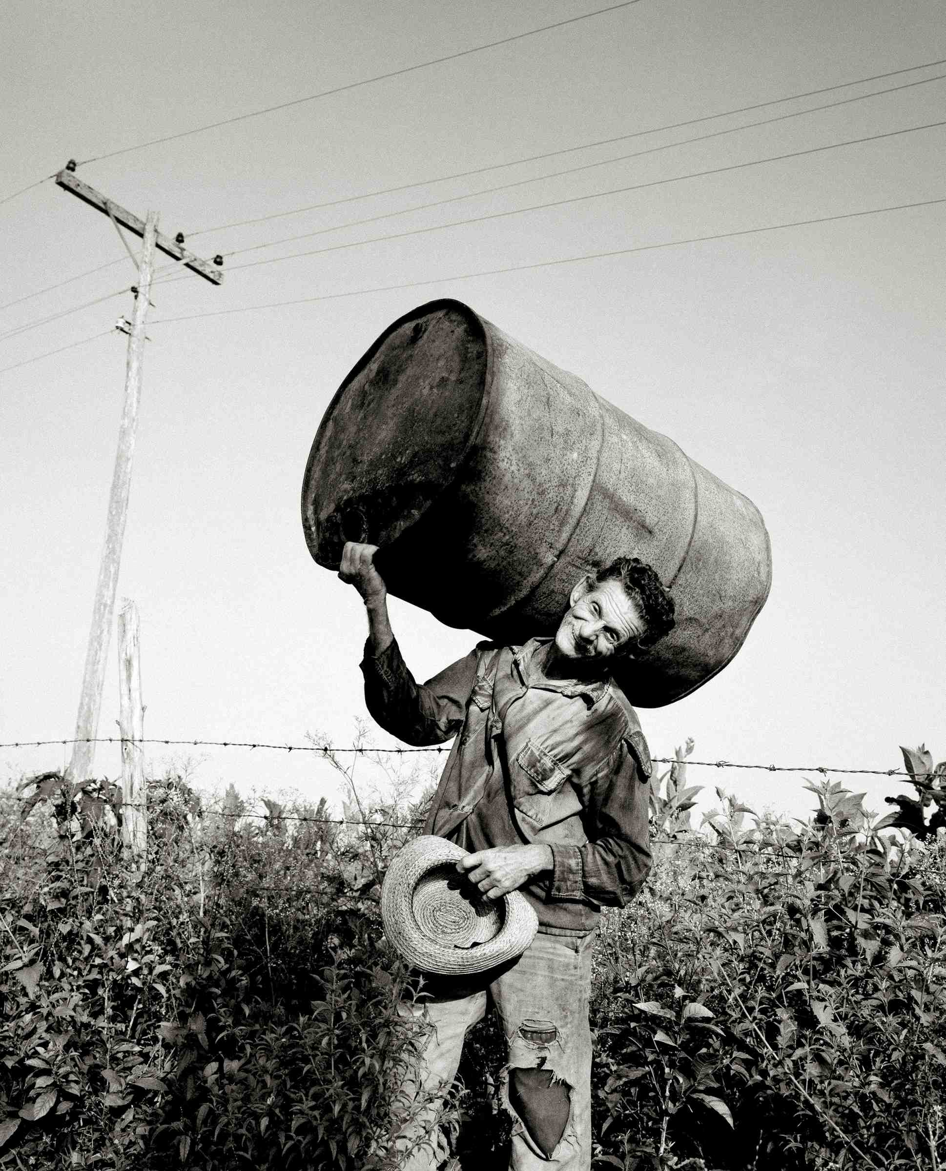 Chris Simpson – Mírame y sé color